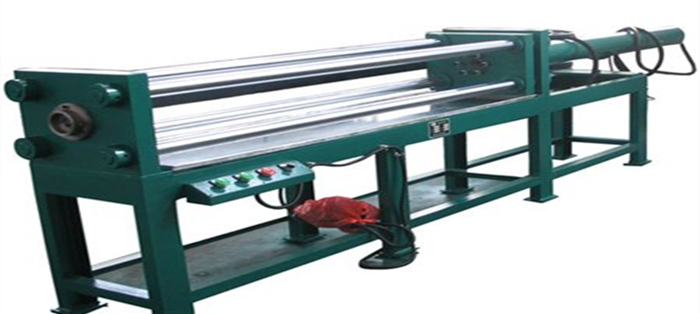 Unwinding rewinding spindle for packaging