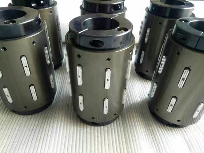 Unwinding rewinding spindle for packaging